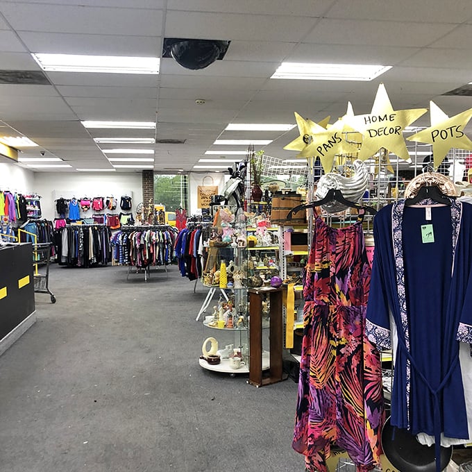 Navigation is half the adventure! Those star-shaped signs might not win design awards, but they'll guide you to treasures better than any pirate map.
