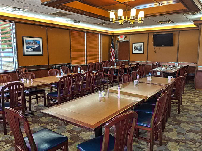 Wood-paneled warmth and comfortable seating—the dining room feels like Thanksgiving at your favorite aunt's house, minus the political arguments.