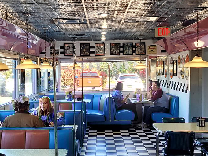 Blue vinyl booths and checkered floors – it's like Happy Days decided to open a restaurant in Novi.