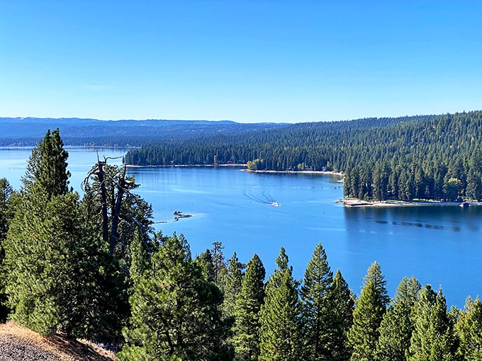 The view that launched a thousand desktop backgrounds. From this vantage point, you'll understand why they call Idaho the Gem State.