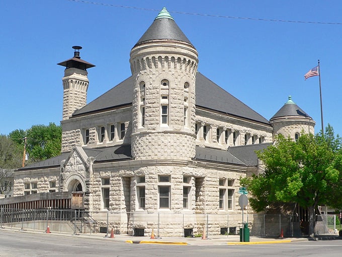 This isn't just a post office—it's architectural eye candy. Limestone turrets and castle-like details make government business feel downright majestic.