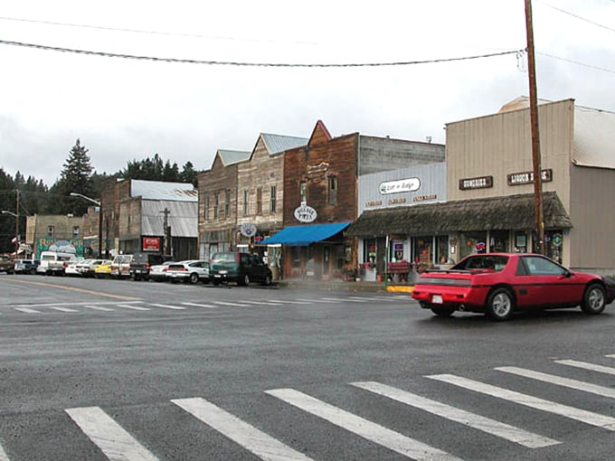 Downtown Roslyn could double as a movie set—because it actually was one! These weathered facades tell stories spanning generations.
