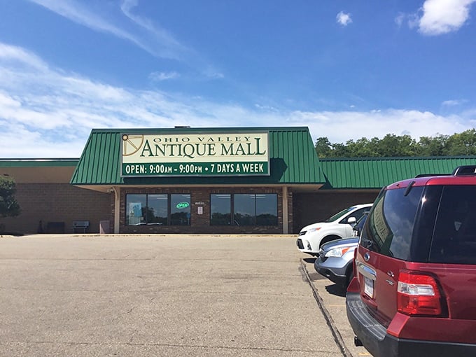 Under clear blue skies, this unassuming exterior hides a labyrinth of memories and collectibles inside—proof that you should never judge an antique book by its cover.