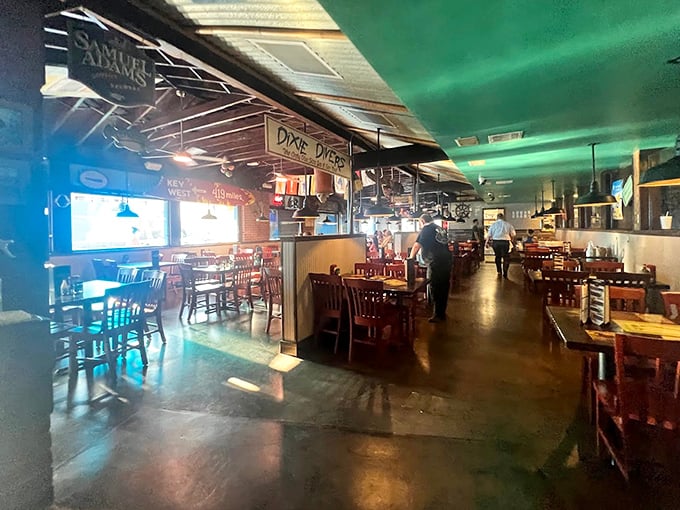 Inside, nautical charm meets laid-back Florida vibes. The green ceiling and wooden accents create that perfect "vacation mode" atmosphere locals never want to leave.