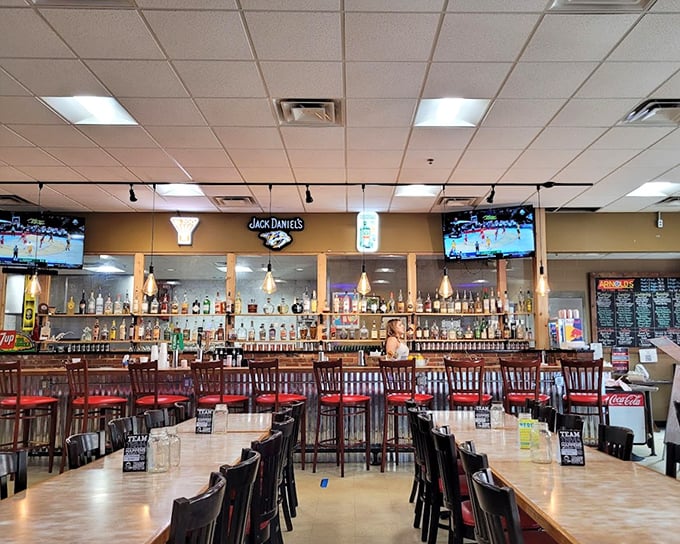 Where Tennessee traditions meet thirsty throats—Arnold's dining room balances down-home comfort with the spirited energy of Nashville.