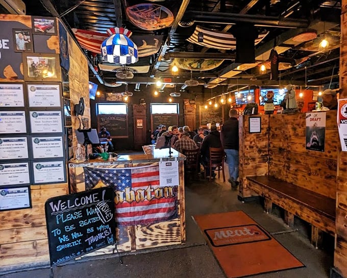 Inside, surfboards hang from the ceiling while an American flag welcomes hungry patrons. It's like Americana and beach culture had a delicious barbecue baby.