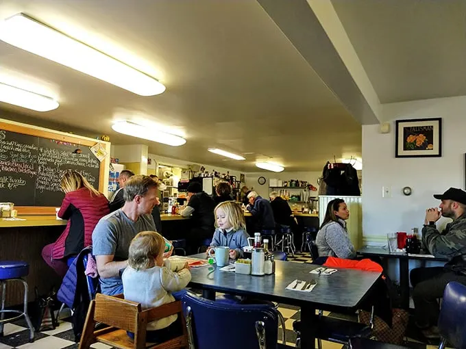 Inside, the bustling dining room hums with conversation and clinking silverware – the soundtrack of a true American diner experience in full swing.