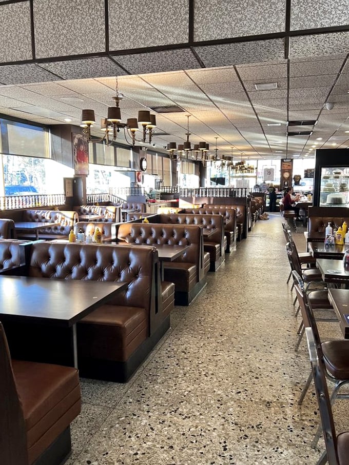 Classic deli ambiance with those brown leather booths—where countless Angelenos have experienced pastrami epiphanies since the Eisenhower administration.