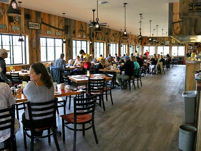 Where breakfast dreams are made: wooden walls, mountain views, and the happy hum of maple-fueled conversations filling the air.