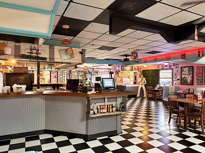 This checkerboard floor has seen more happy customers than a Beatles reunion concert would have.