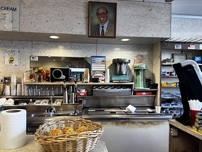 The counter seats are where the magic happens – front row tickets to sandwich theater.