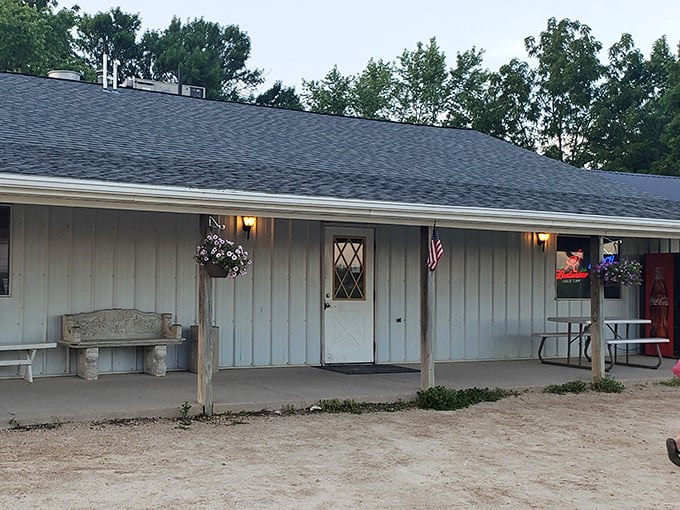 Hale Tap's simple white exterior is the culinary equivalent of a poker face – hiding royal flush flavors inside.