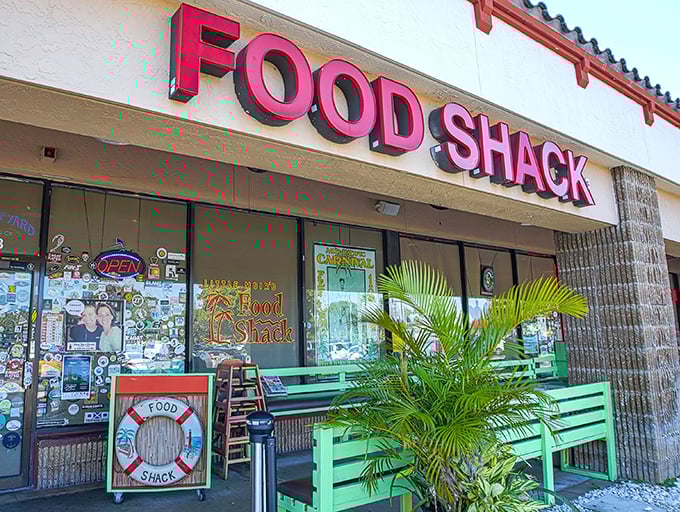 Bold red letters announce "FOOD SHACK" like it's the title of a Broadway show—and the seafood performances inside are definitely worthy of a standing ovation!