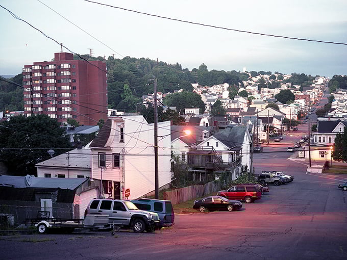 Shamokin at dusk—where the lights come on but your utility bills stay surprisingly low.