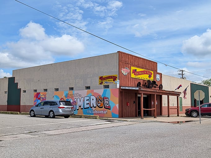 The Hitch n Post's colorful exterior practically shouts "come find your next favorite thing" to passing treasure hunters.