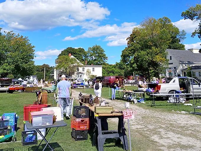 Fresh air and friendly faces make outdoor treasure hunting feel like a neighborhood block party.
