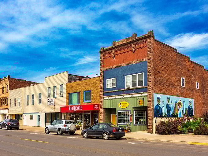Colorful storefronts line Ashland's welcoming Main Street. A postcard-perfect town where retirement dollars stretch like saltwater taffy.