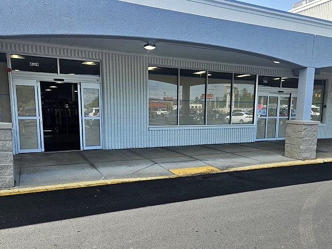 Clean lines and ample parking make this thrift boutique as inviting as finding cash in your winter coat pocket.