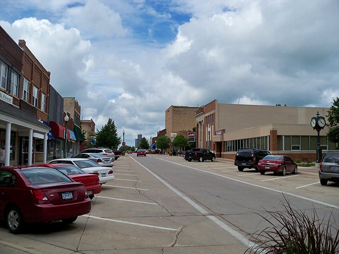 These tree-lined streets offer the kind of peaceful downtown stroll that doesn't cost a single penny to enjoy.