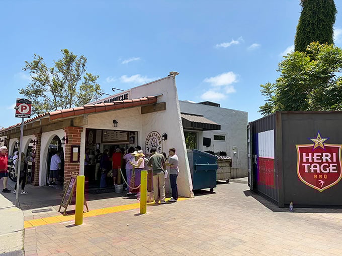 The line forms early at Heritage—like waiting for concert tickets, except the headliner is brisket that melts like butter.