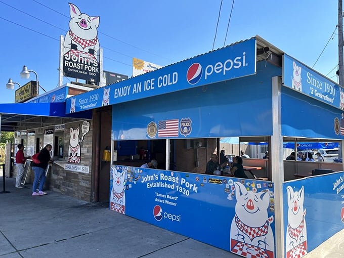 Established before your first car, still delivering satisfaction. The outdoor seating area is Philadelphia's ultimate lunch table.