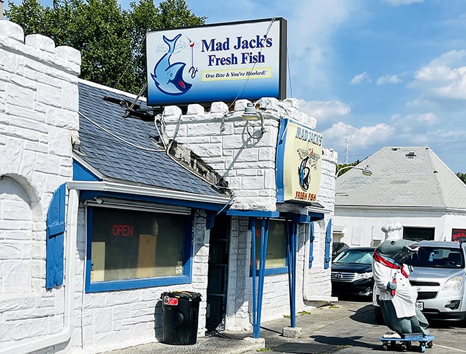 Mad Jack's proves that great things come in small packages, especially when that package is painted white with cheerful blue trim.