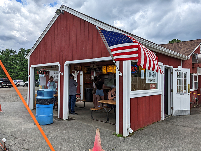 Picnic tables, fresh air, and hot dogs that hang off both ends of the bun – roadside dining doesn't get more authentically New England.