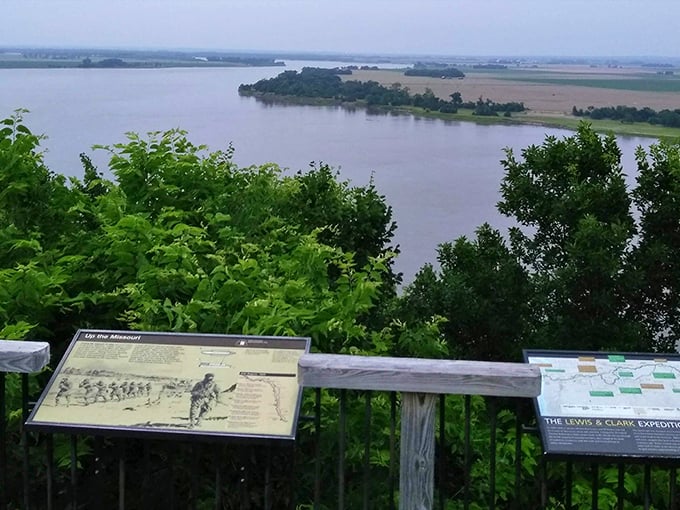 Where three states meet the mighty Missouri. From this overlook, you can wave to South Dakota and Iowa simultaneously – the Midwest's version of a power move.