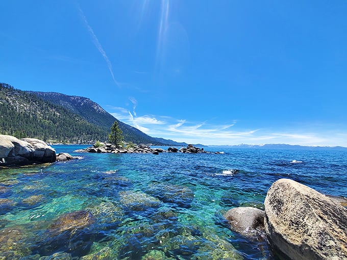 Water this clear and blue should require a special effects budget, yet here it is, absolutely free.