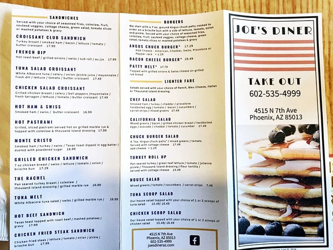 The menu at Joe's reads like a love letter to American classics – no molecular gastronomy, just the comfort food your taste buds have been writing home about.