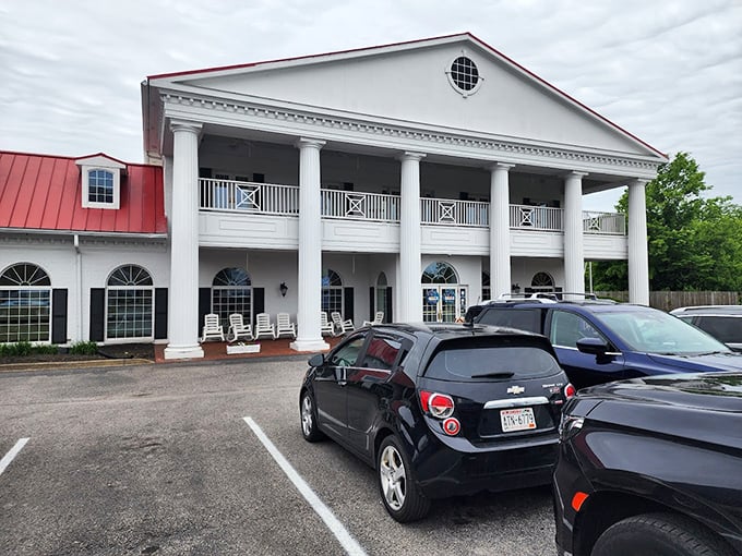 Claudia Sanders Dinner House looks like the White House of fried chicken. Those columns aren't just for show—they're holding up decades of delicious tradition.