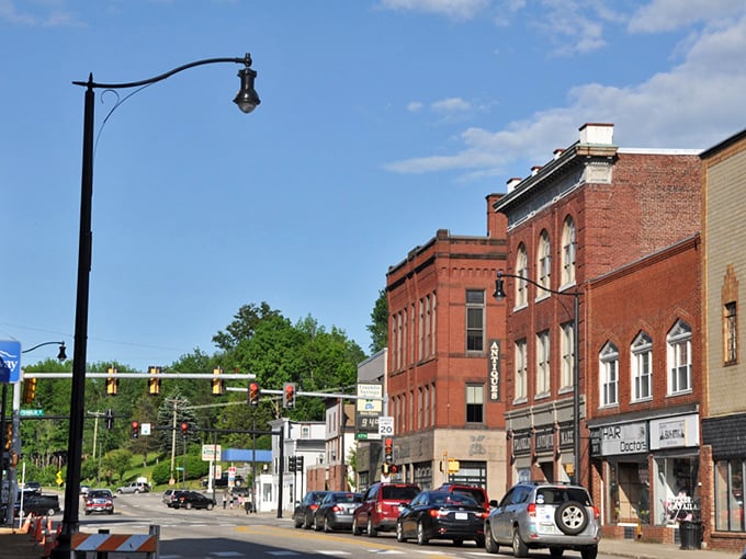 Franklin's main street looks like Norman Rockwell painted it during his happiest coffee break.