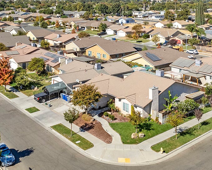 Merced’s suburban neighborhoods offer peaceful, family-friendly living under sunny skies—proof that California comfort doesn’t need a coastal address.