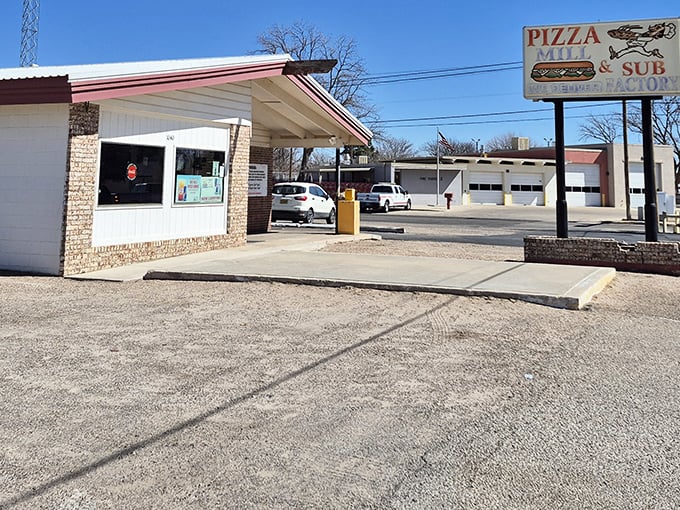 No-frills exterior, all-thrills pizza! Pizza Mill's unassuming façade hides Hobbs' best-kept secret – pies worth driving across town for.