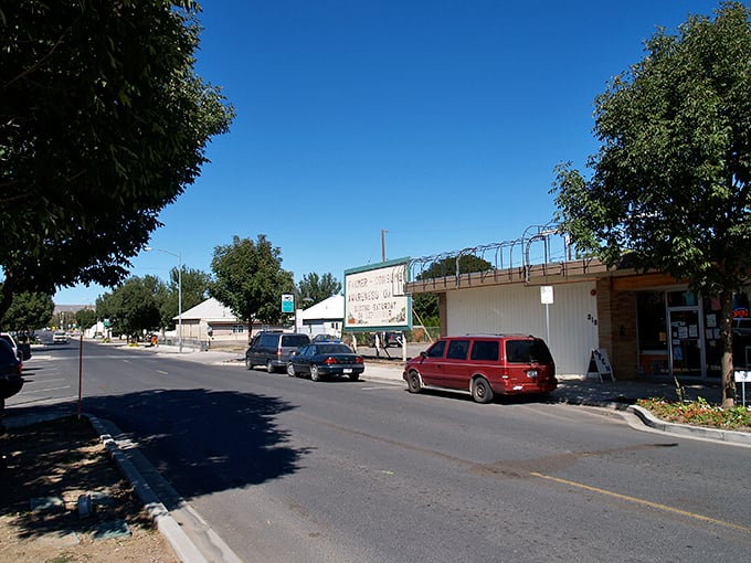 Quincy's main drag offers that quintessential small-town vibe where your dollar stretches as far as the horizon.