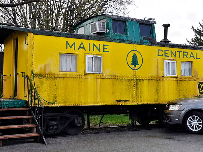 This bright yellow caboose in Ronks is like finding a lemon meringue pie in Amish Country—unexpected but delightfully charming.