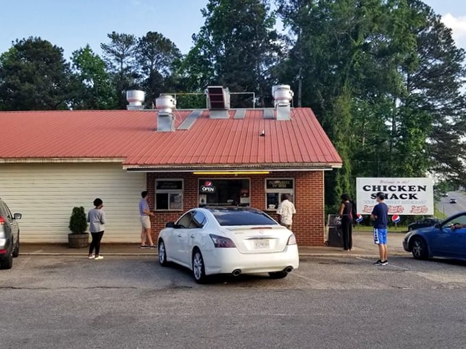 The Chicken Shack's humble exterior hides a treasure trove of crispy, juicy secrets that locals have guarded for years.