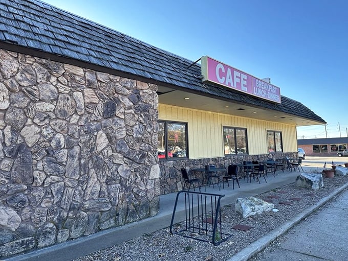 Simple storefront, extraordinary flavors – the kind of hidden gem that makes food adventures worthwhile.