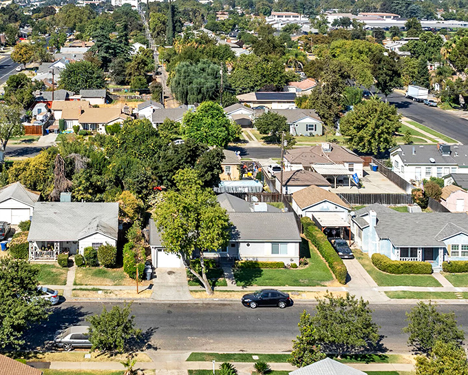 Merced’s tree-shaded streets capture the warmth of small-town California, where quiet living and friendly neighbors define everyday life.