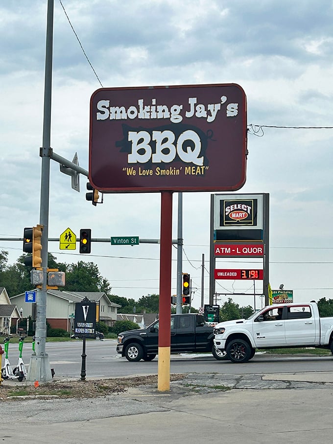 When a barbecue joint puts their heart on their sign, you know they mean business.