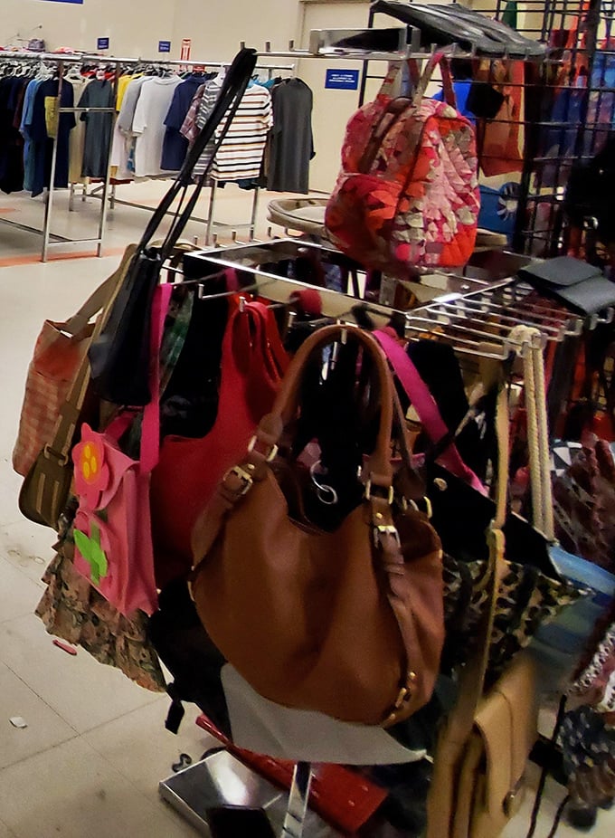 Handbag heaven! That caramel leather tote could be your next faithful companion through grocery stores or European cafés.