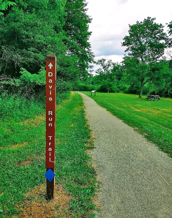 The Davis Run Trail beckons with its "follow me" charm. Like a good mystery novel, you can't help but wonder what's around the bend.