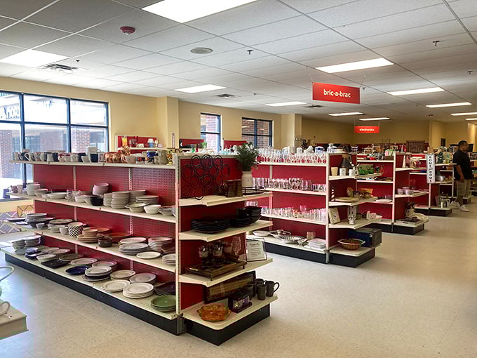 Kitchenware heaven awaits the culinary curious. Those vintage Pyrex bowls your grandmother had? They're here, waiting for your next potluck triumph. 