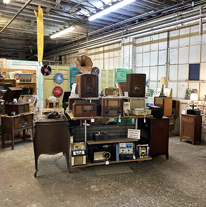 Audio time travel at its finest! These vintage radios and record players aren't just decorative—they're portals to evenings when families gathered around to listen together.