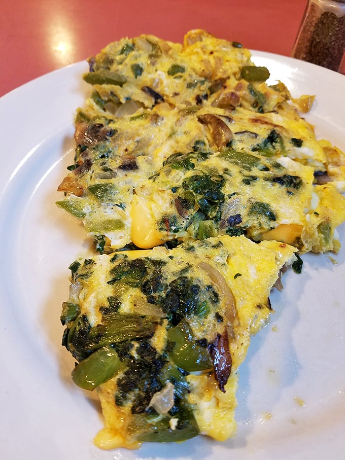 This Western omelet isn't trying to impress food critics—it's too busy making your taste buds throw a standing ovation.