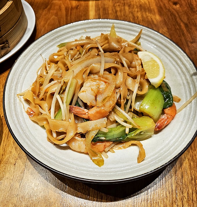 Noodles dancing with shrimp and vegetables in perfect harmony – this stir fry is what happens when ingredients find their soulmates.