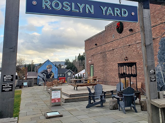 The Roslyn Yard isn't just a space—it's the community's living room, complete with outdoor seating and public art that celebrates local heritage.