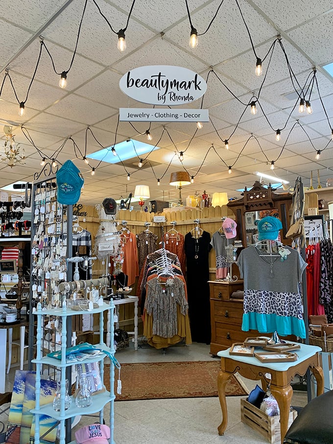 "Beautymark by Rhonda" – where contemporary meets vintage in a space that feels like your stylish friend's carefully curated boutique.