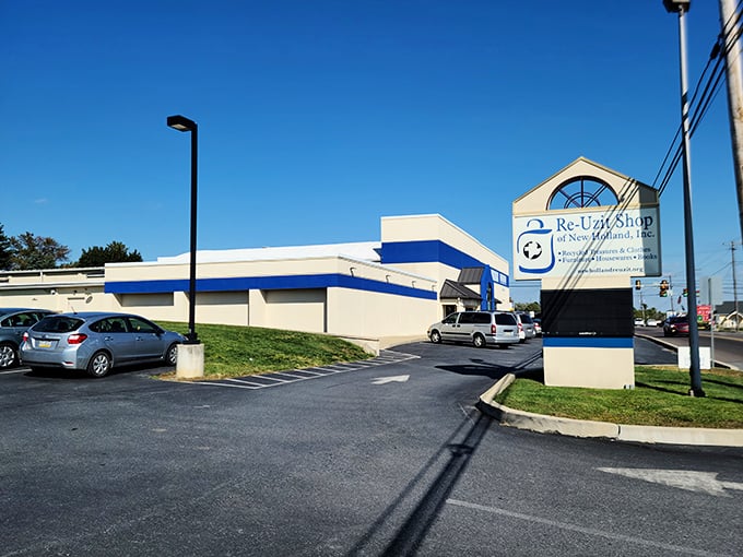 New Holland's Re-Uzit Shop stands ready to prove that recycling can be both stylish and satisfying.