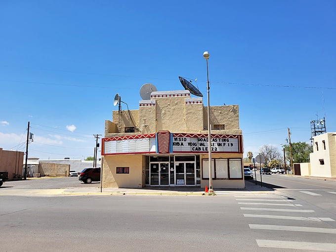 This theater doesn’t just show films—it screens memories, one buttery, heartwarming reel at a time.